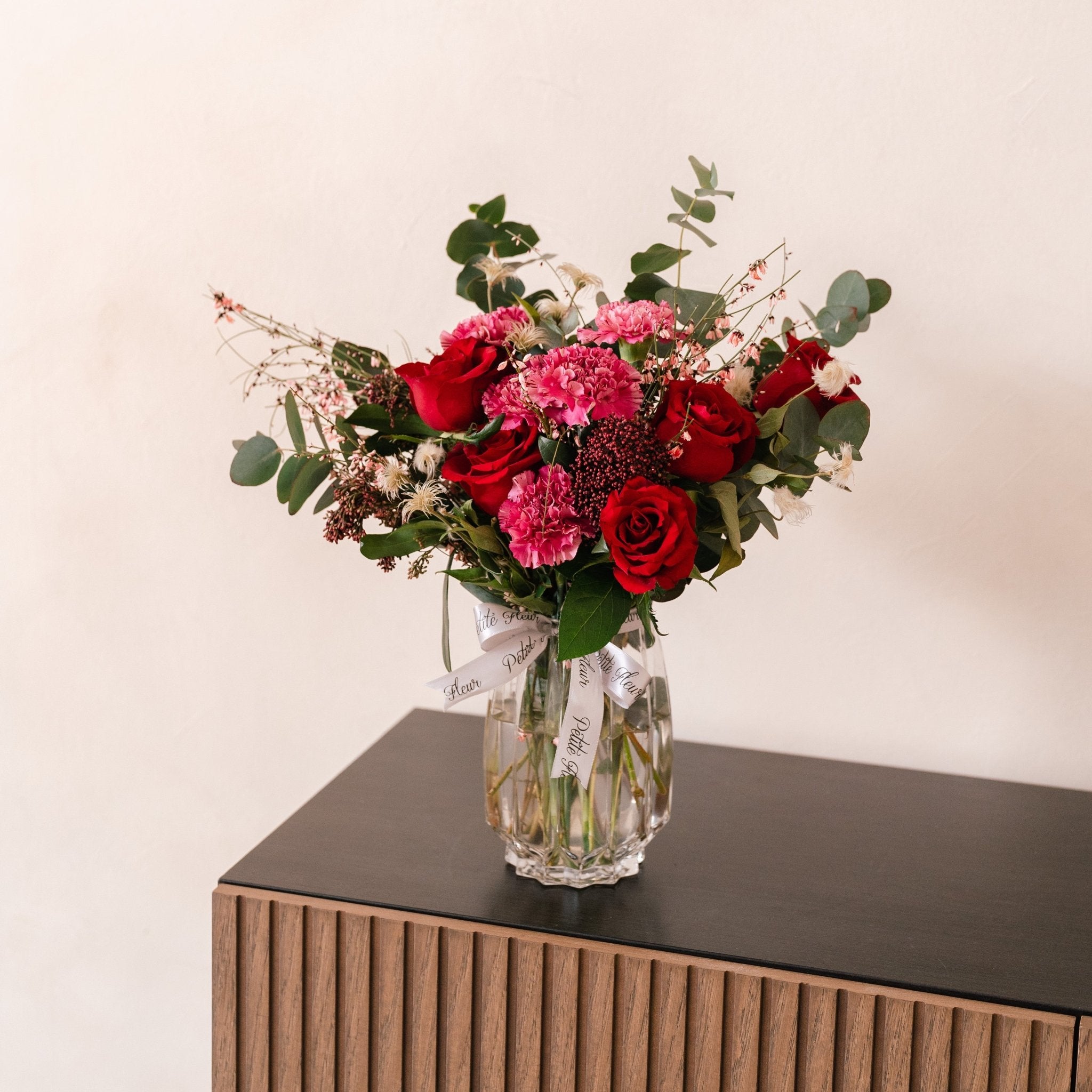 Premium Flower Subscription – Lovingly Signed